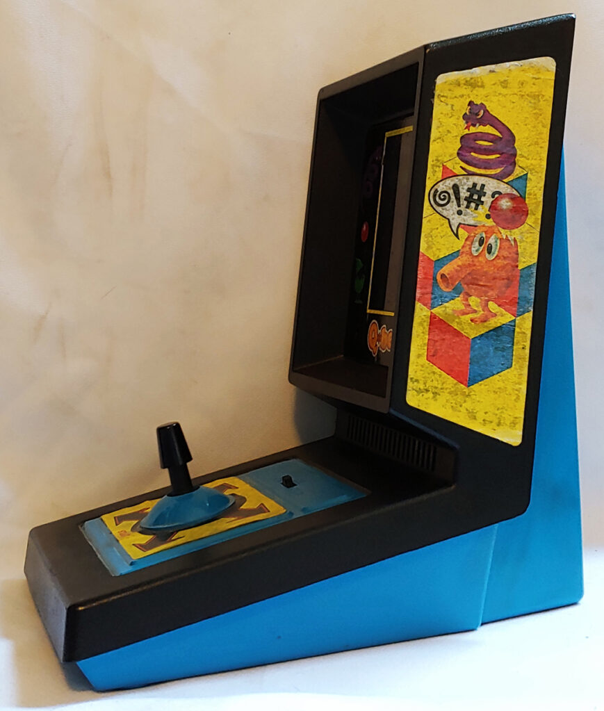 Q-Bert - Table Top Mini Arcade Game, 1983 - Vintage Arcade Game ...